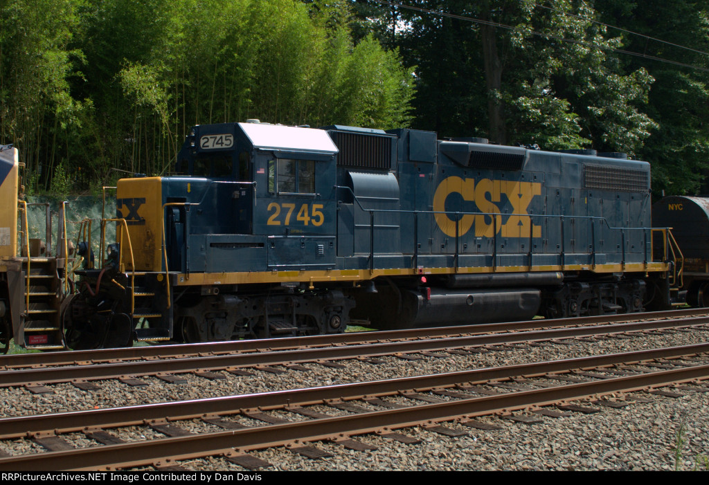CSX GP38-2 2745 trails on Q418-27